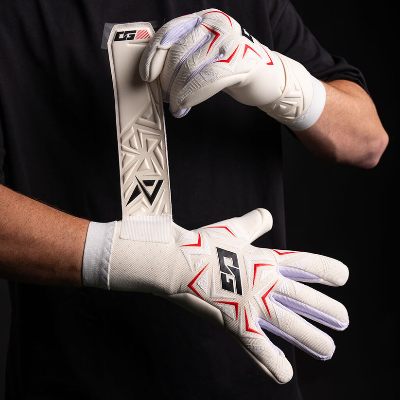 OG1 TYPE-R | David Raya's Goalkeeper Gloves | One Glove® – The One Glove
