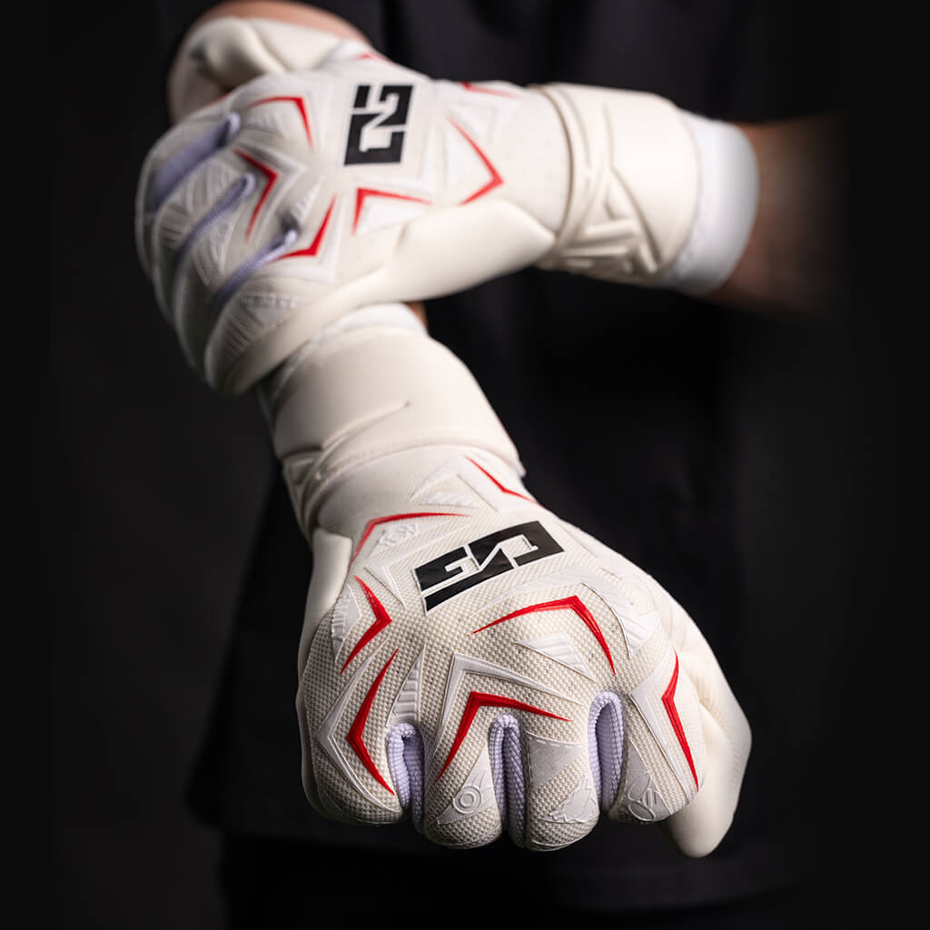 OG1 TYPE-R | David Raya's Goalkeeper Gloves | One Glove® – The One Glove
