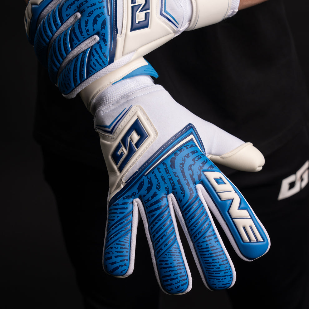 Junior NXT Advance Wave | Fingersave Wet Weather Goalkeeper Gloves | One Glove® – The One Glove