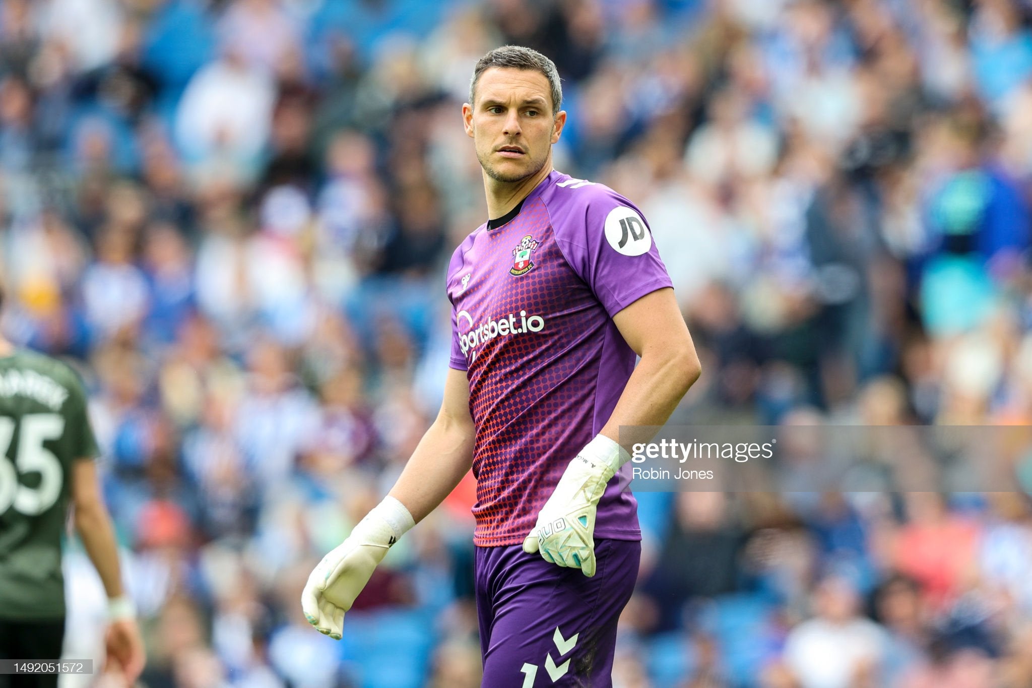 Alex McCarthy | Southampton FC Goalkeeper | Stats & Bio | One Glove®